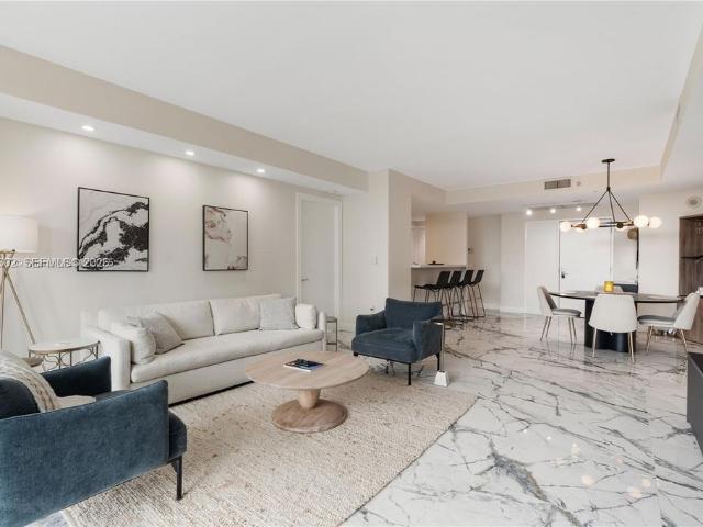 Luxury apartment complex for rent in Miami, United States