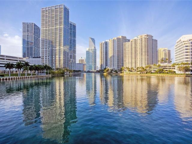 Luxury apartment complex for rent in Miami, United States