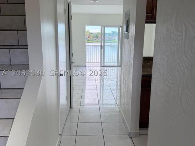 Luxury apartment complex for rent in Miami, United States