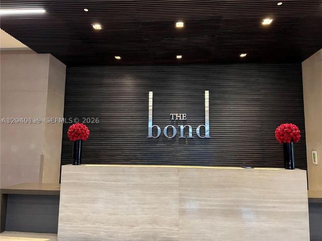 Luxury apartment complex for rent in Miami, United States