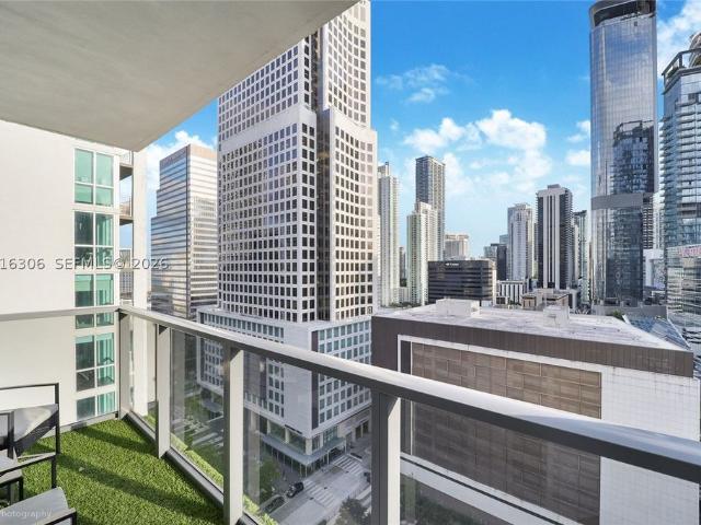 Luxury apartment complex for rent in Miami, United States