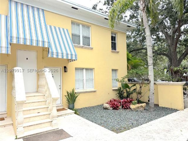 Luxury apartment complex for rent in Miami, United States