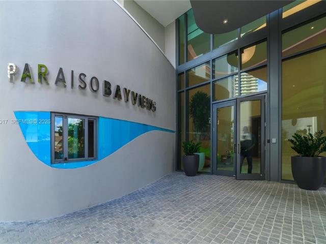 Luxury apartment complex for rent in Miami, United States