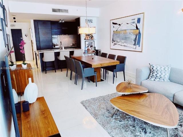 Luxury apartment complex for rent in Miami, United States