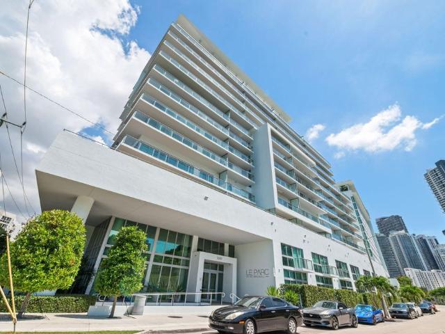 Luxury apartment complex for rent in Miami, United States