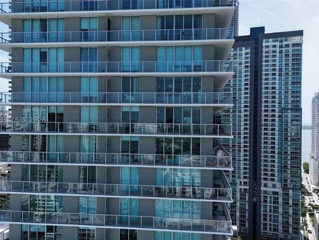 Luxury apartment complex for rent in Miami, United States