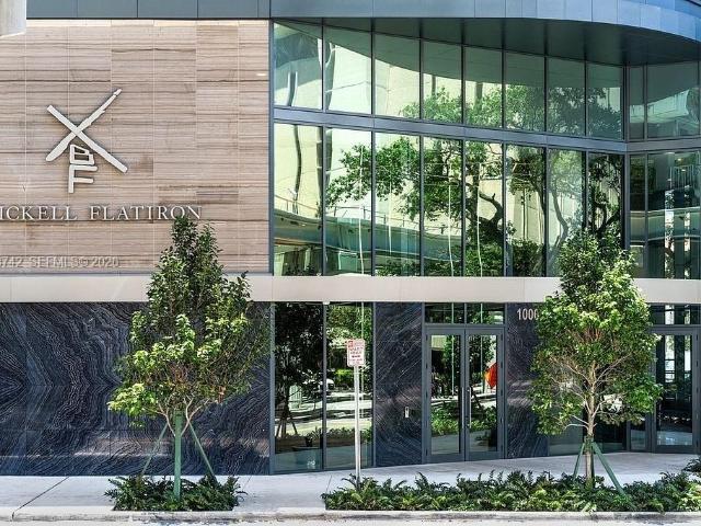Luxury apartment complex for rent in Miami, United States