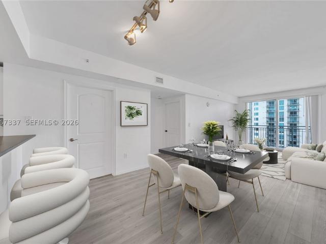 Luxury apartment complex for rent in Miami, United States