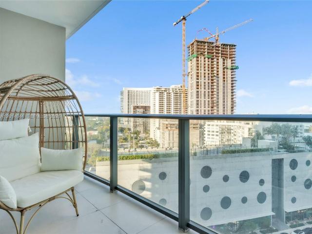 Luxury apartment complex for rent in Miami, United States