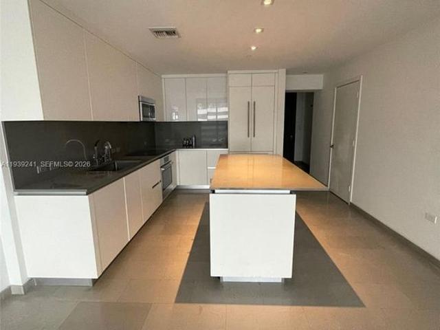 Luxury apartment complex for rent in Miami, United States