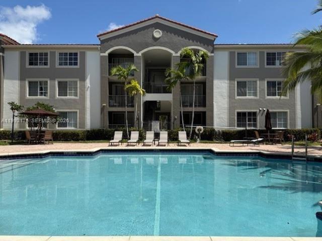 Luxury apartment complex for rent in Miami, United States