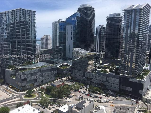 Luxury apartment complex for rent in Miami, United States