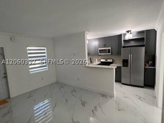 Luxury apartment complex for rent in Miami, United States