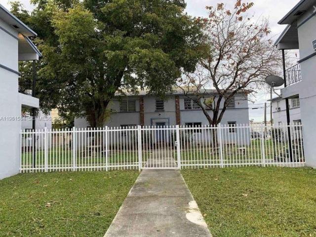 Luxury apartment complex for rent in Miami, United States
