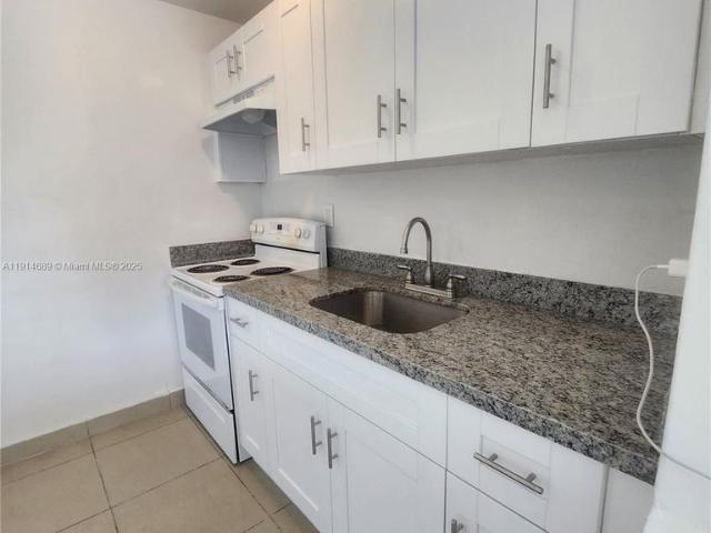 Luxury apartment complex for rent in Miami, United States
