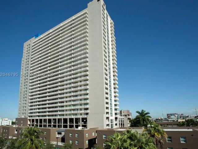 Luxury apartment complex for rent in Miami, United States