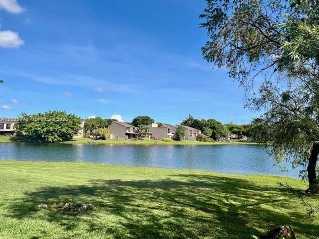 Luxury apartment complex for rent in Miami, United States