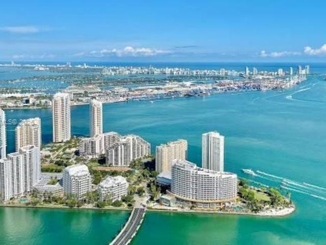 Luxury apartment complex for rent in Miami, United States
