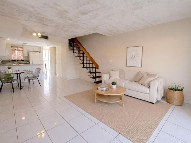 Luxury apartment complex for rent in Miami, United States