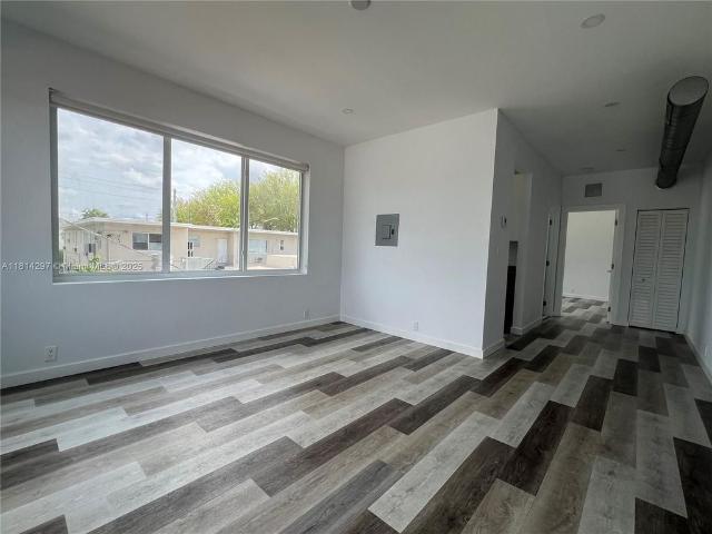 Luxury apartment complex for rent in Miami, United States
