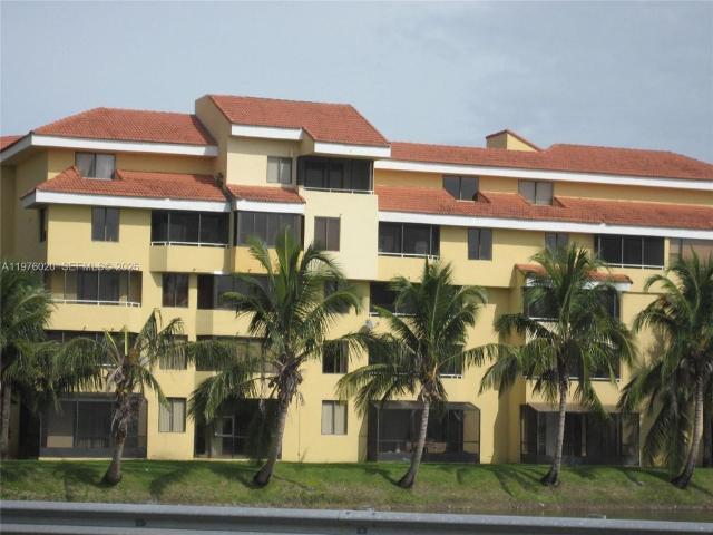 Luxury apartment complex for rent in Miami, United States