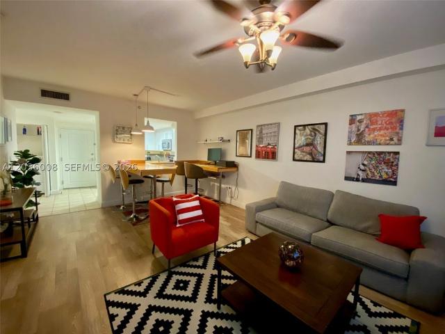 Luxury apartment complex for rent in Miami, United States