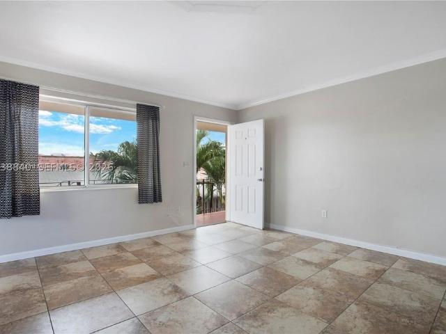 Luxury apartment complex for rent in Miami, United States