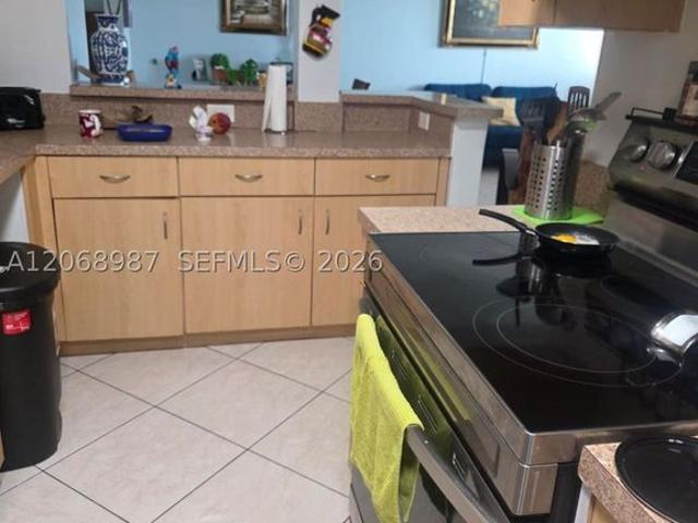 Luxury apartment complex for rent in Miami, United States