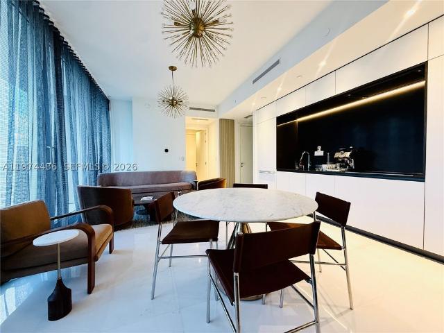 Luxury apartment complex for rent in Miami, United States