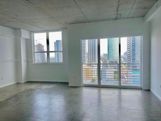 Luxury apartment complex for rent in Miami, United States