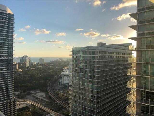 Luxury apartment complex for rent in Miami, United States