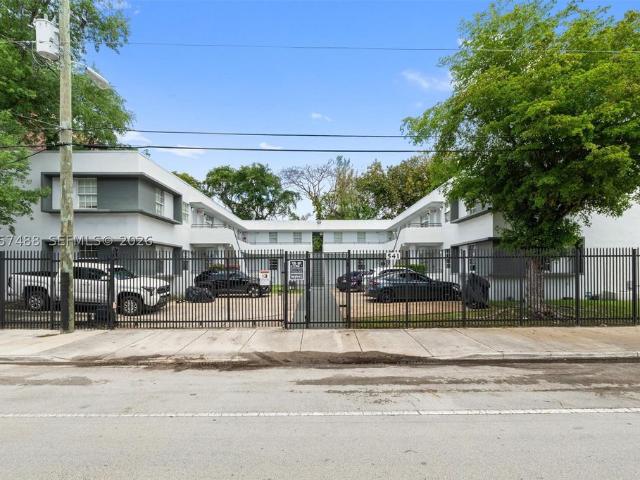 Luxury apartment complex for rent in Miami, United States