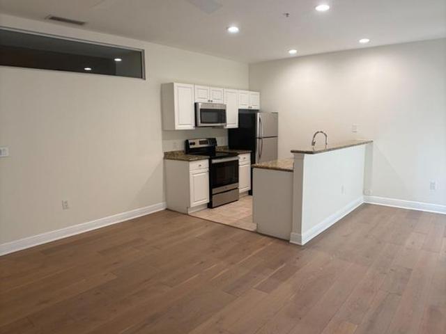 Luxury apartment complex for rent in Miami, United States