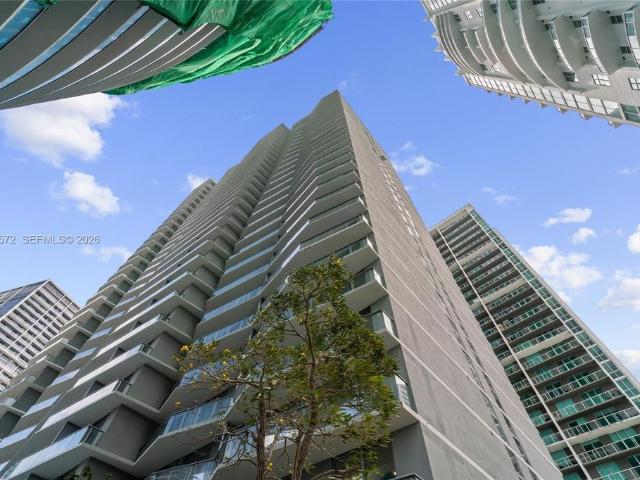 Luxury apartment complex for rent in Miami, United States