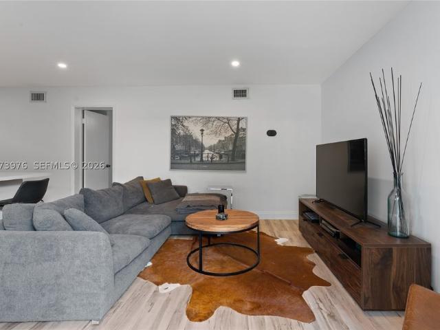Luxury apartment complex for rent in Miami, United States
