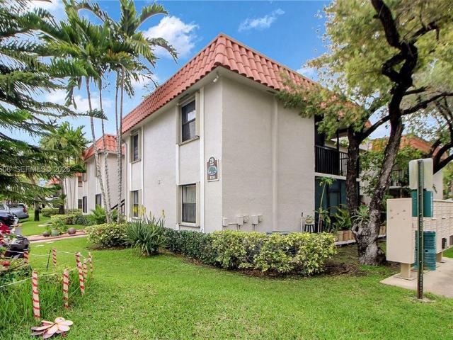 Luxury apartment complex for rent in Miami, United States