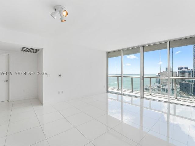 Luxury apartment complex for rent in Miami, United States