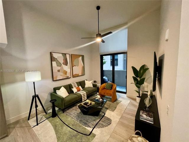 Luxury apartment complex for rent in Miami, United States