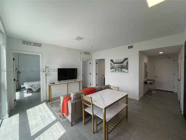 Luxury apartment complex for rent in Miami, United States