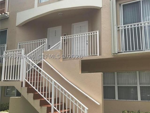 Luxury apartment complex for rent in Miami, United States