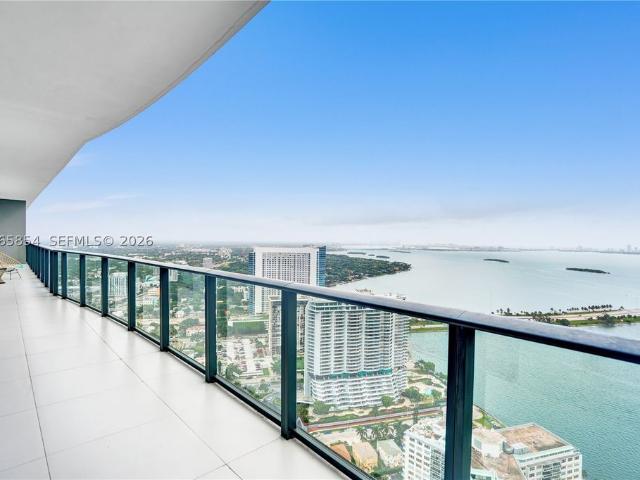 Luxury apartment complex for rent in Miami, United States