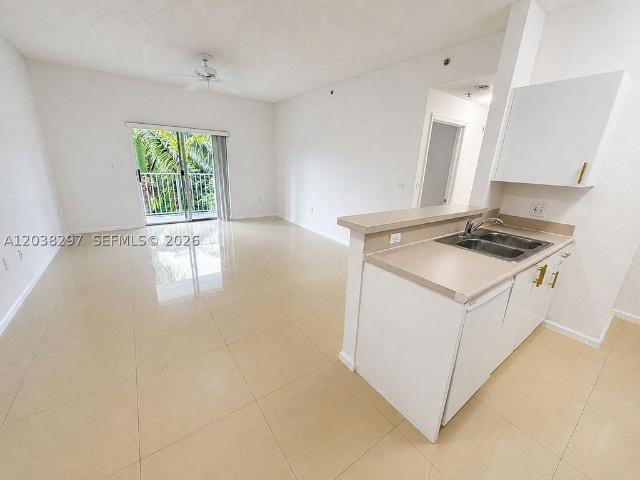 Luxury apartment complex for rent in Miami, United States