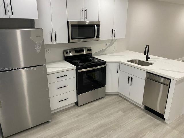 Luxury apartment complex for rent in Miami, United States