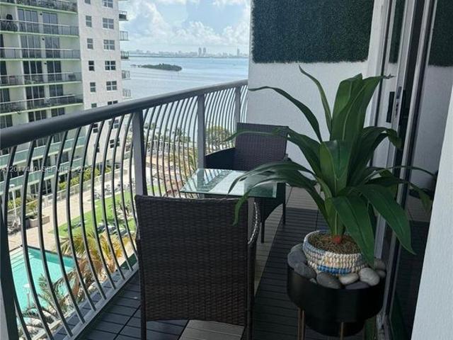 Luxury apartment complex for rent in Miami, United States