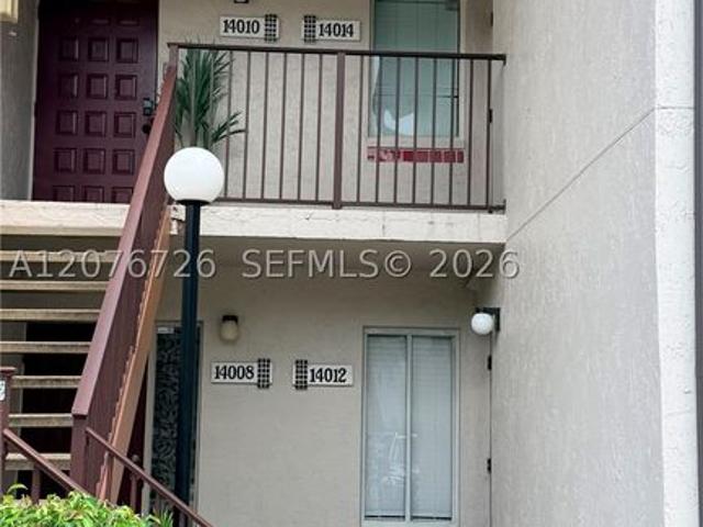Luxury apartment complex for rent in Miami, United States