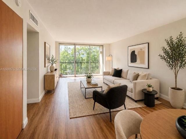 Luxury apartment complex for rent in Miami, United States