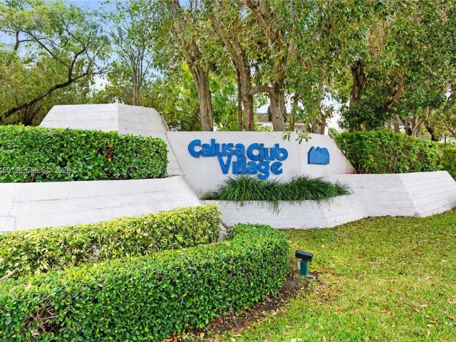 Luxury apartment complex for rent in Miami, United States