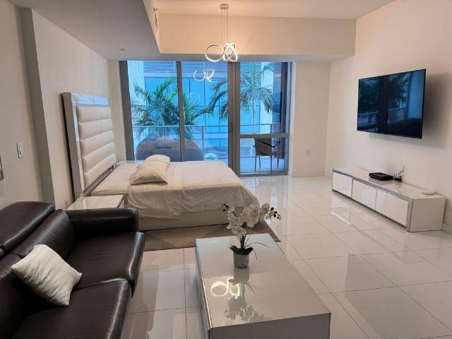 Luxury apartment complex for rent in Miami, United States