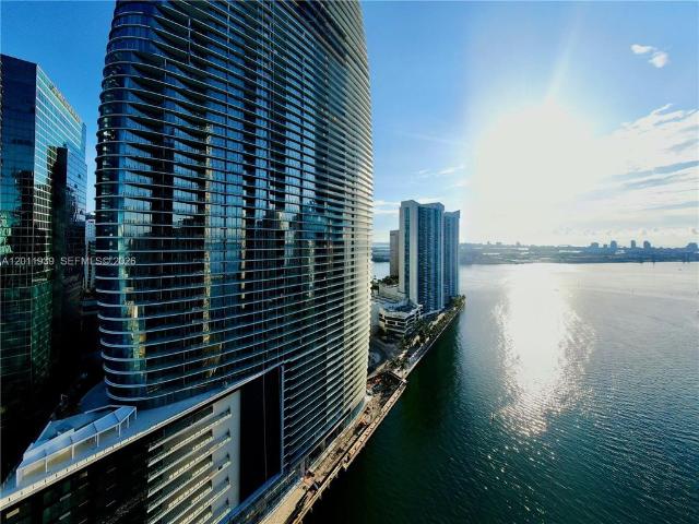 Luxury apartment complex for rent in Miami, United States