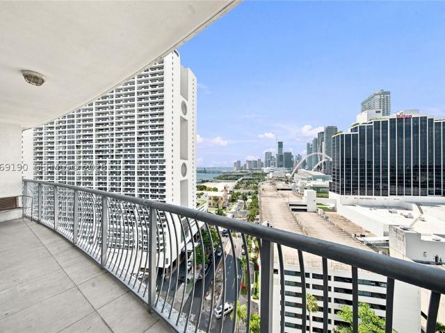 Luxury apartment complex for rent in Miami, United States